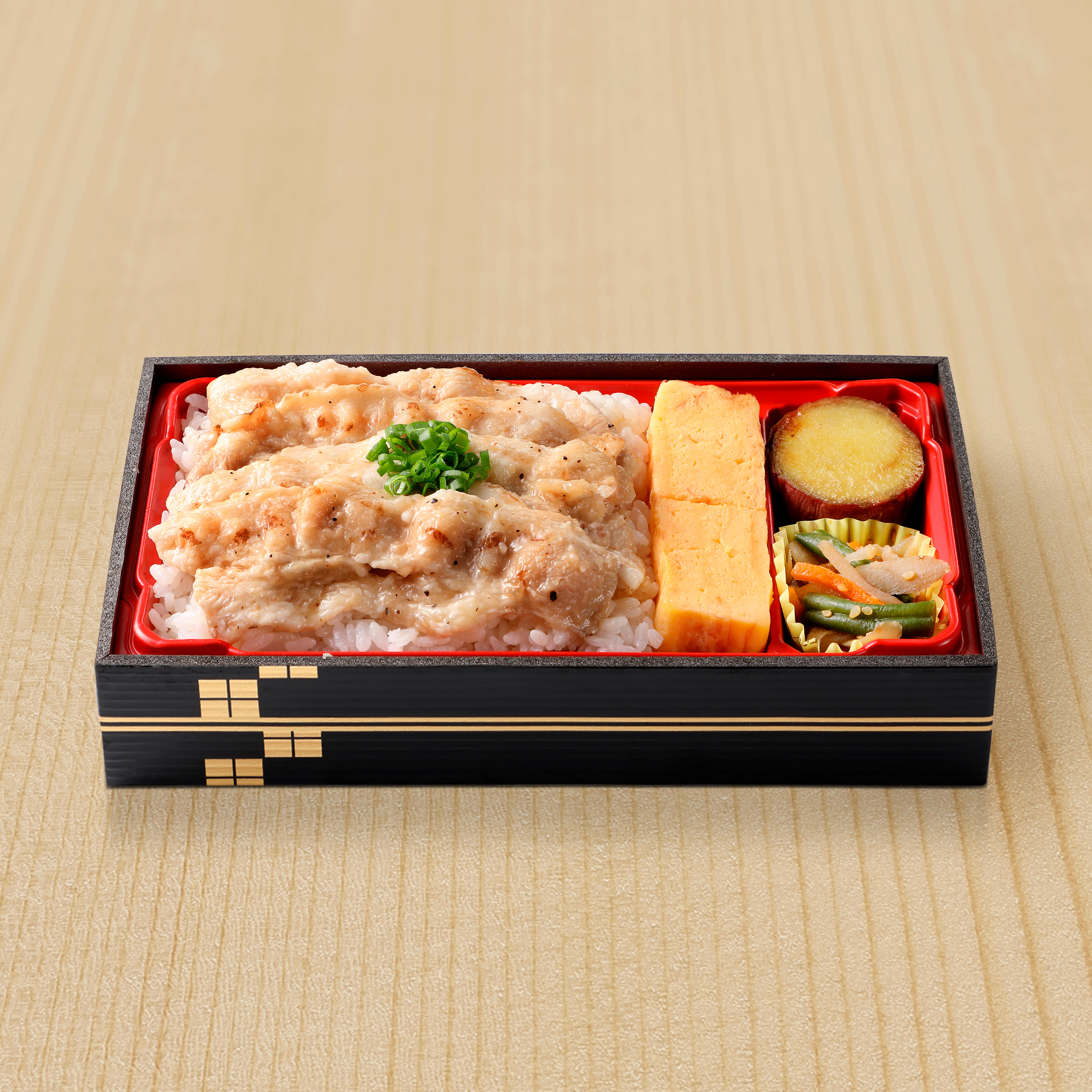 Grilled Pork Belly with Salt Sauce Bento - OMUSUBI